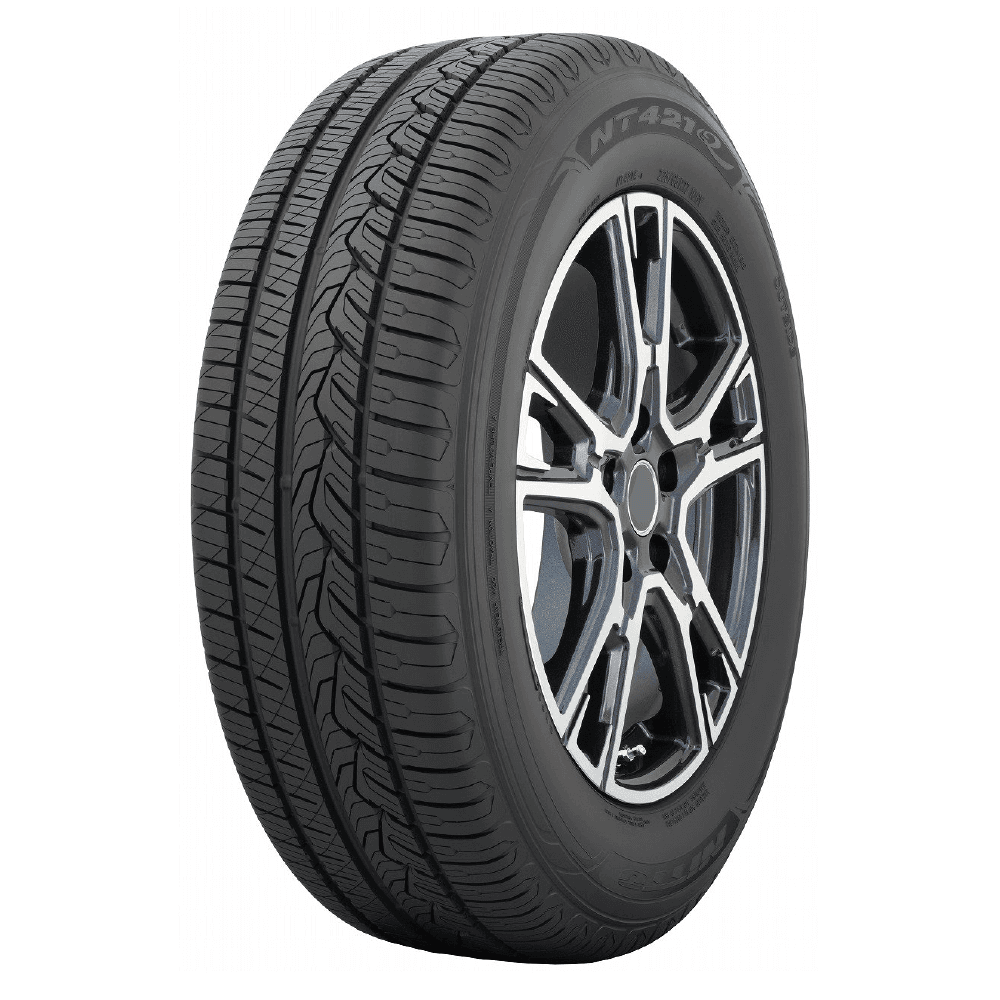 NITTO 421A 235/65R17 – Calidad y Rendimiento